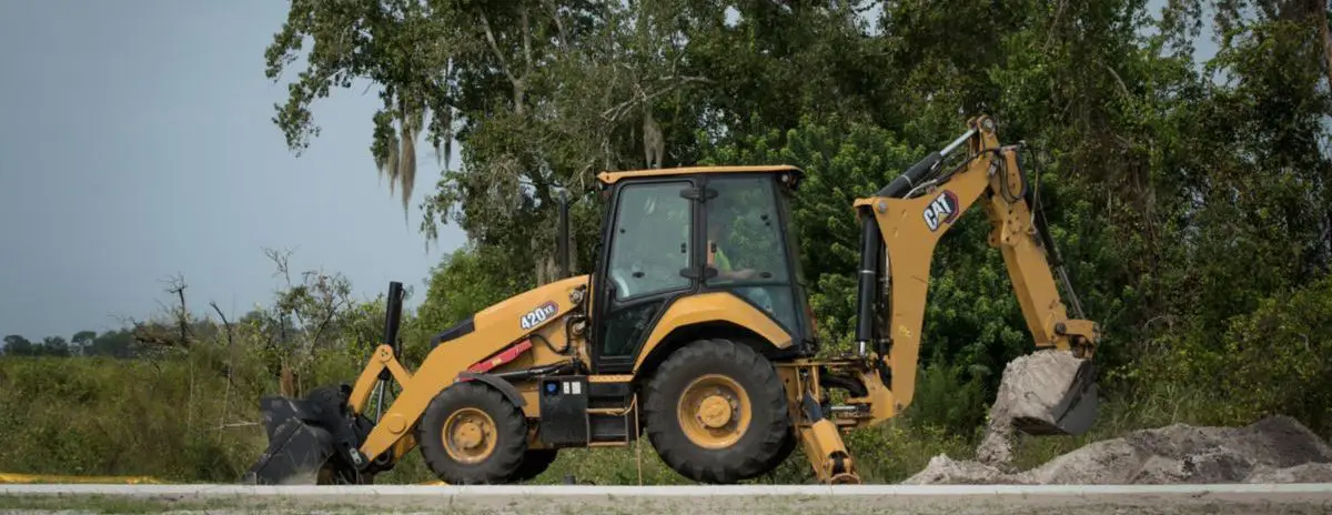 Maintenance and Operating Tips for Backhoe Loaders